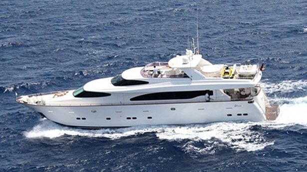 Dolphin Yachts sells Horizon motor yacht Meantime